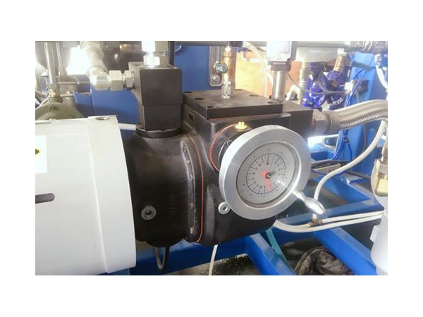 Máquina espumadora de poliuretano | Proveedor de máquinas inyectora de ...